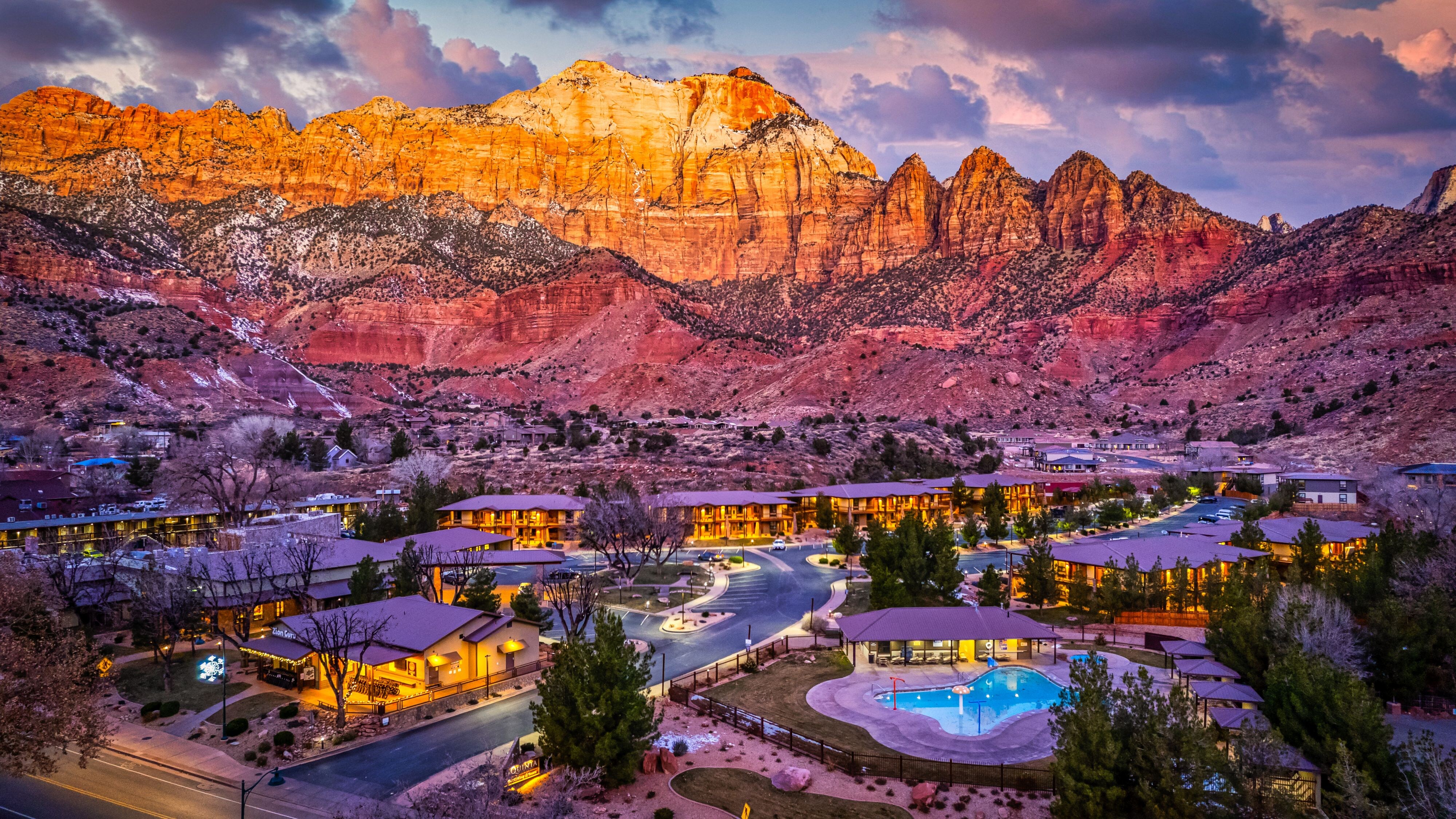 The Red Cliffs Lodge Zion - Hotel close to Zion National Park