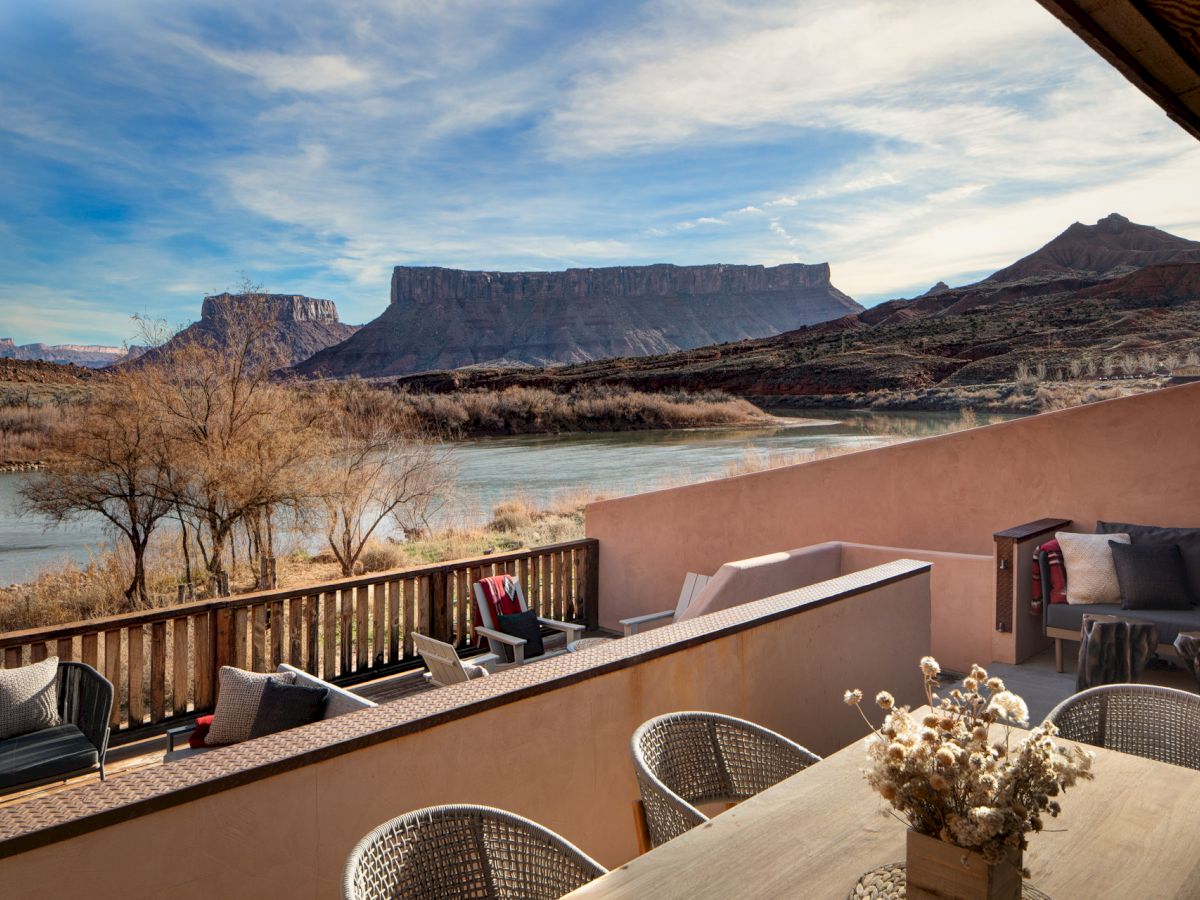 Red Cliffs Lodge Moab - Best Luxury Lodging in Moab Utah
