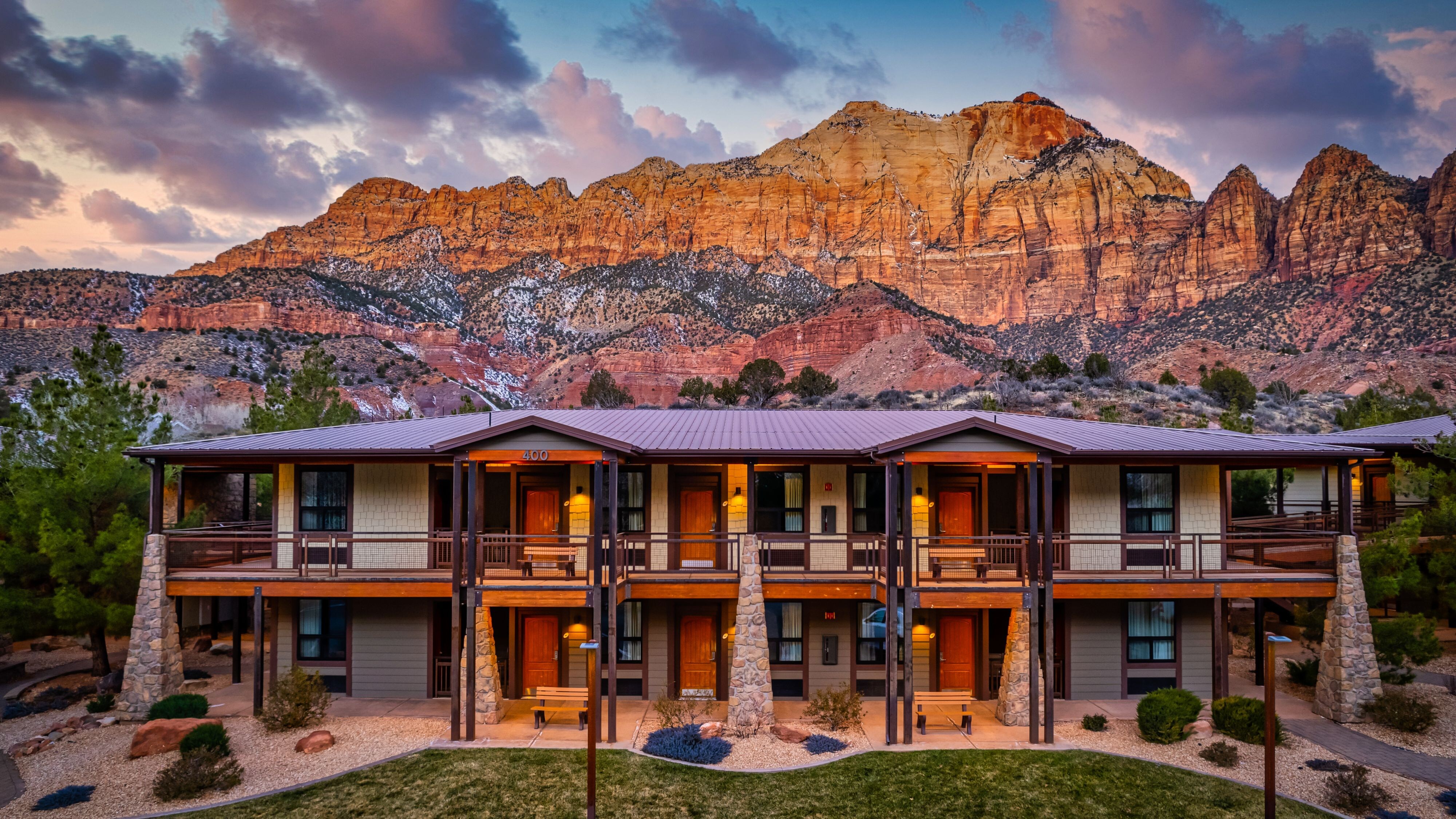 Zion Utah Resort Contact Information - Red Cliffs Lodge
